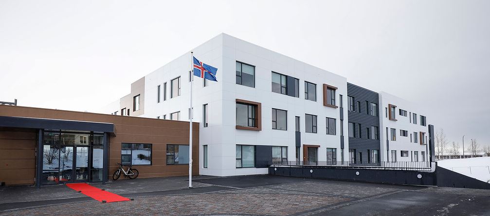Sléttuvegur 25 - Nursing home - Mannverk